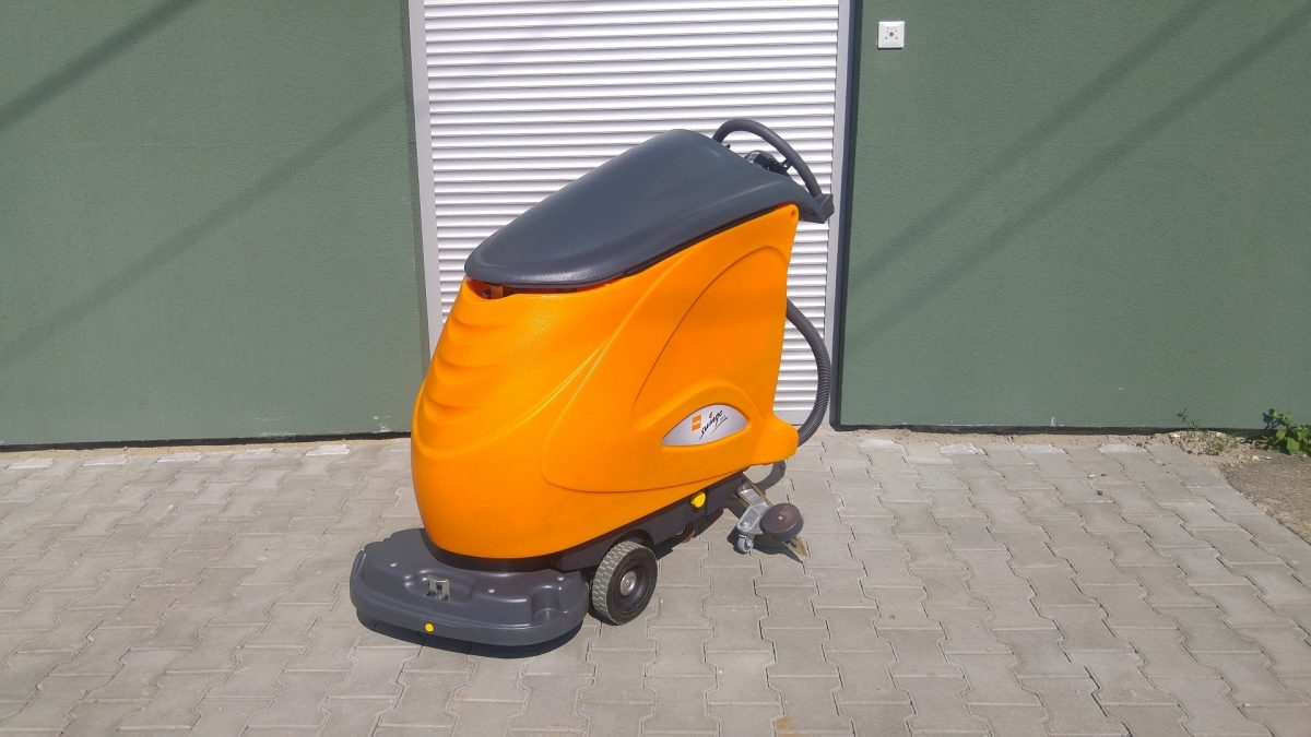 Szorowarka TASKI SWINGO 1255 B [z trakcją] - Tanie-szorowarki.pl