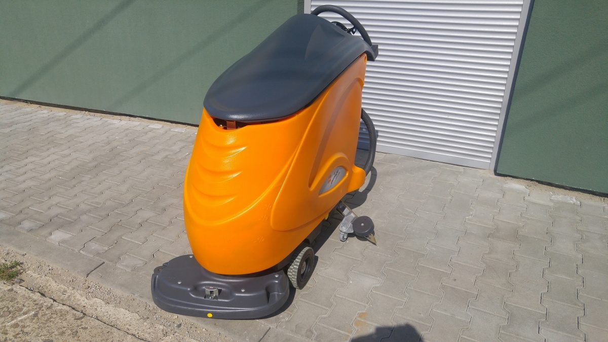 Szorowarka TASKI SWINGO 1255 B [z trakcją] - Tanie-szorowarki.pl